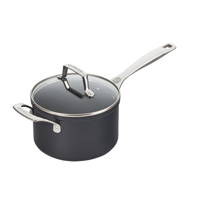 Essential Nonstick Ceramic Saucepan with Glass Lid | Le Creuset®