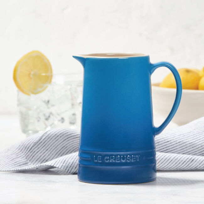 Signature Petite Pitcher | Le Creuset®