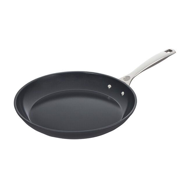 Essential Non-stick Ceramic Fry Pan | Le Creuset®