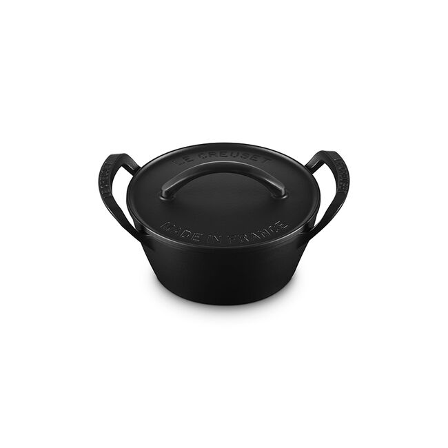 Alpine Outdoor Collection Round Dutch Oven | Le Creuset®