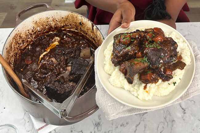 Chipotle Cocoa Short Ribs over Creamy Grits | Le Creuset®
