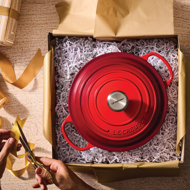 Round Dutch Oven | Le Creuset®