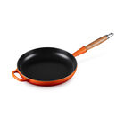 Alpine Wood Handle Fry Pan | Le Creuset®