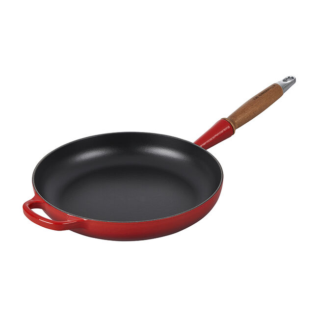 Alpine Wood Handle Fry Pan | Le Creuset®