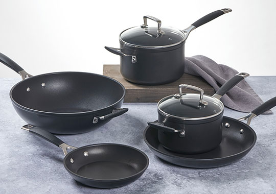 Le Creuset Home | Cookware, Bakeware, Pots, Pans, Skillet, Kitchen ...